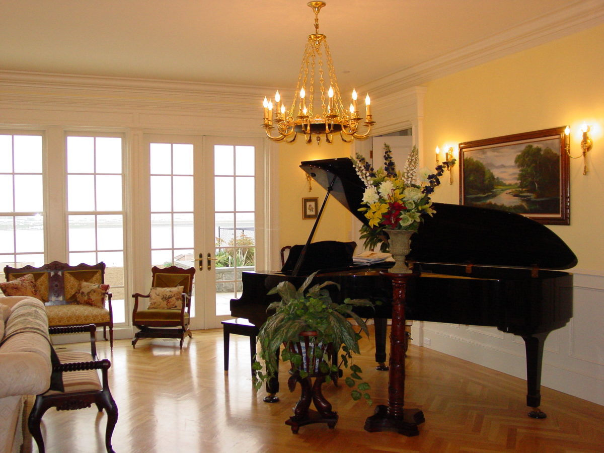 Cape Cod Traditional, Portland OR | Milestone Studio